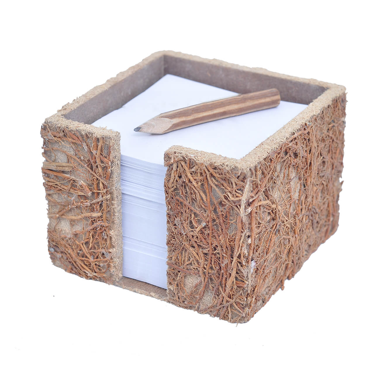 Scented giftware decorated with savandara roots Sri Lanka | Island Design